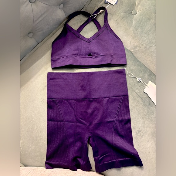 Alala | Tops | Brand New Alala Workout Set | Poshmark